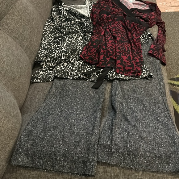 Motherhood Maternity | Tops | 3 Pc Maternity Clothing Bundle | Poshmark